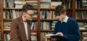 Så skriver du en bokrecension – mall och tips | Allakando